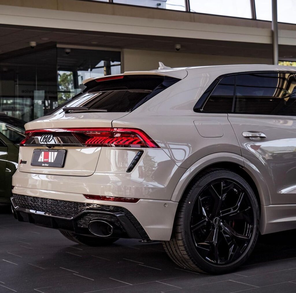 Unraveling the Audi RSQ8: The Supercar of Your Dreams!