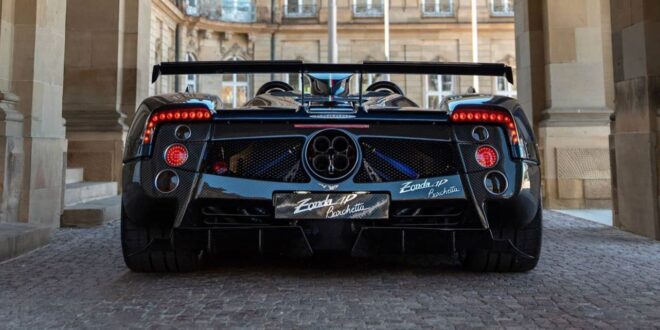 Pagani Zonda HP Barchetta - A Masterpiece on Wheels